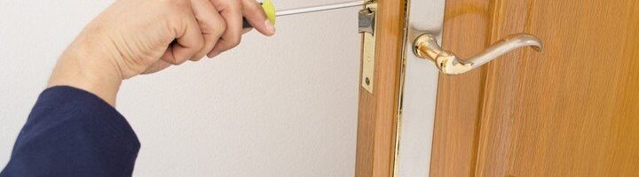 Break in Repair near London. Need a professional locksmith?